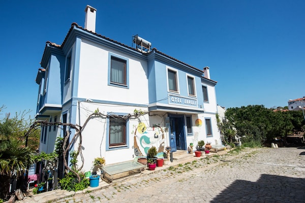 Ebruli Hotel - Bozcaada
