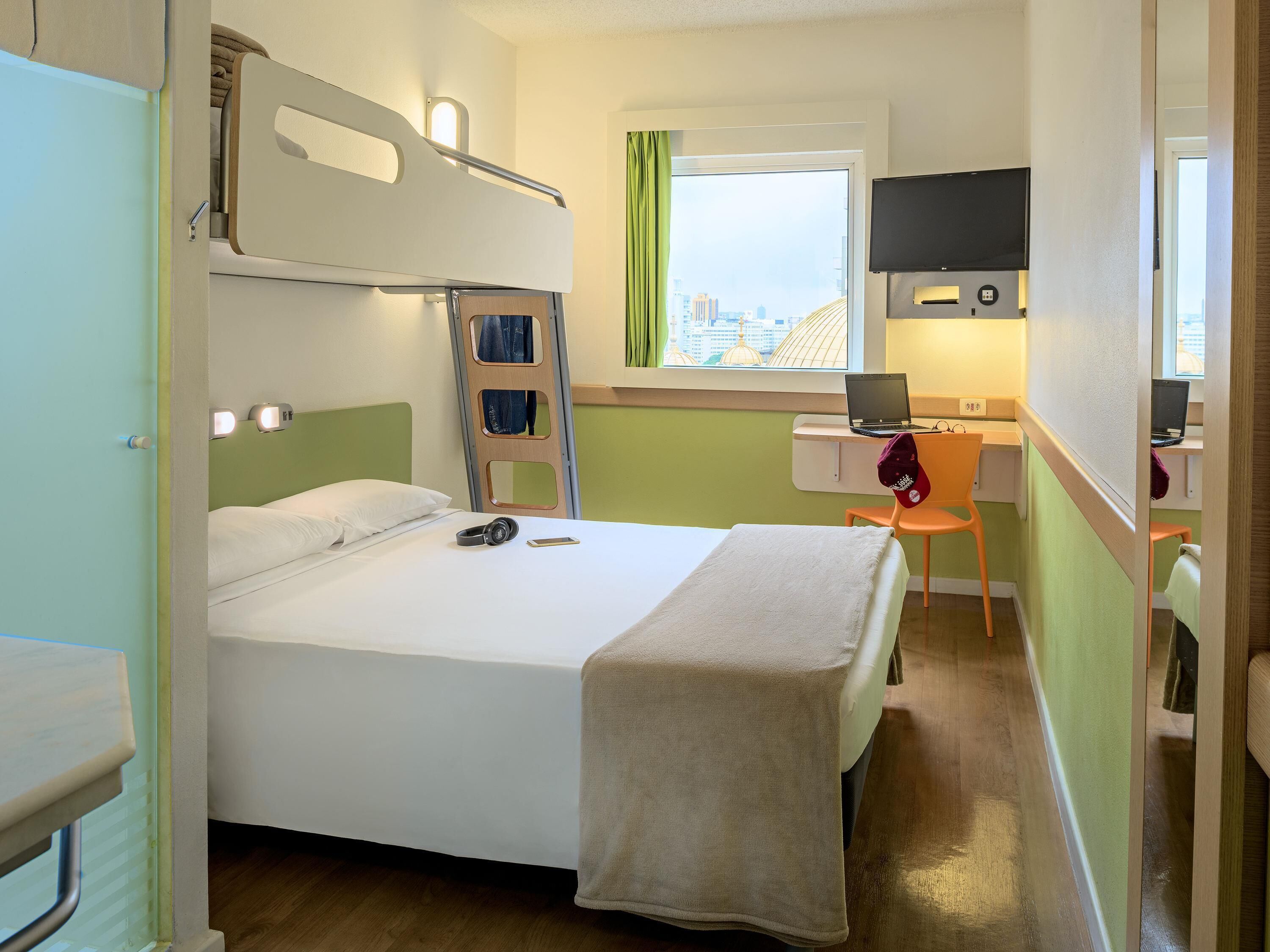 Quarto Standard, 1 cama de casal | Roupa hipoalergénica, secretária 