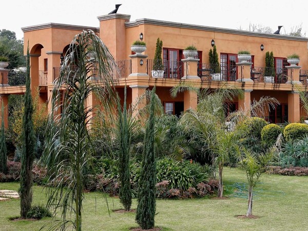 Tuareg Guest House - Midrand