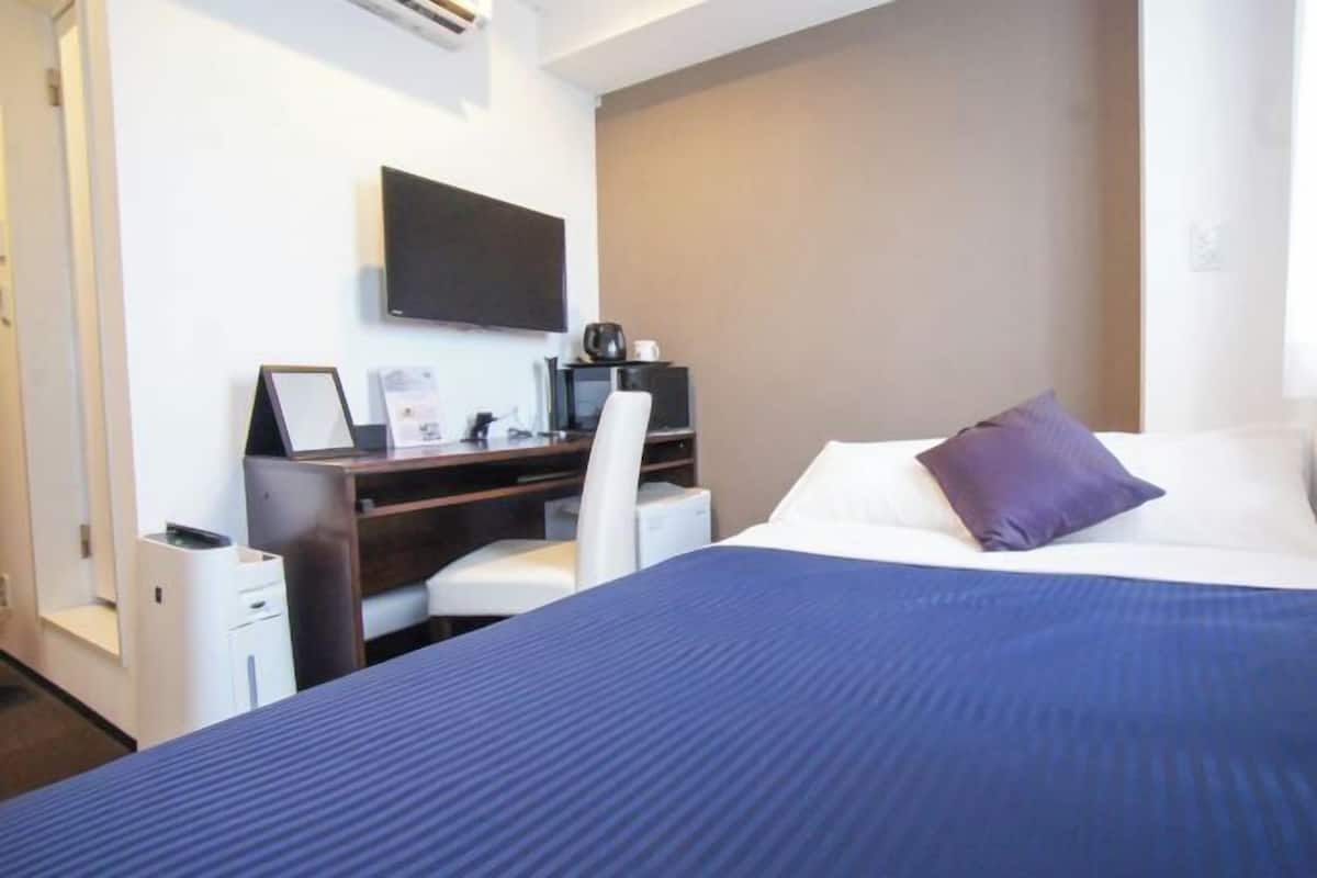 Individualmente decorados, escrivaninha, Wi-Fi de cortesia