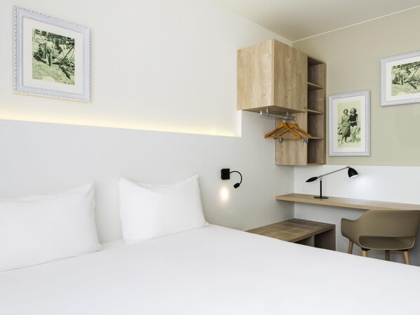 Quarto Clássico, 1 cama de casal | Secretária, cortinas/cortinados opacos, quartos insonorizados 