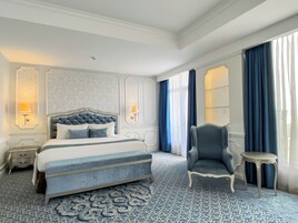 Suíte júnior | Cofres nos quartos, individualmente decorados