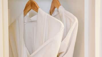 Suite Júnior | Guarda-roupa