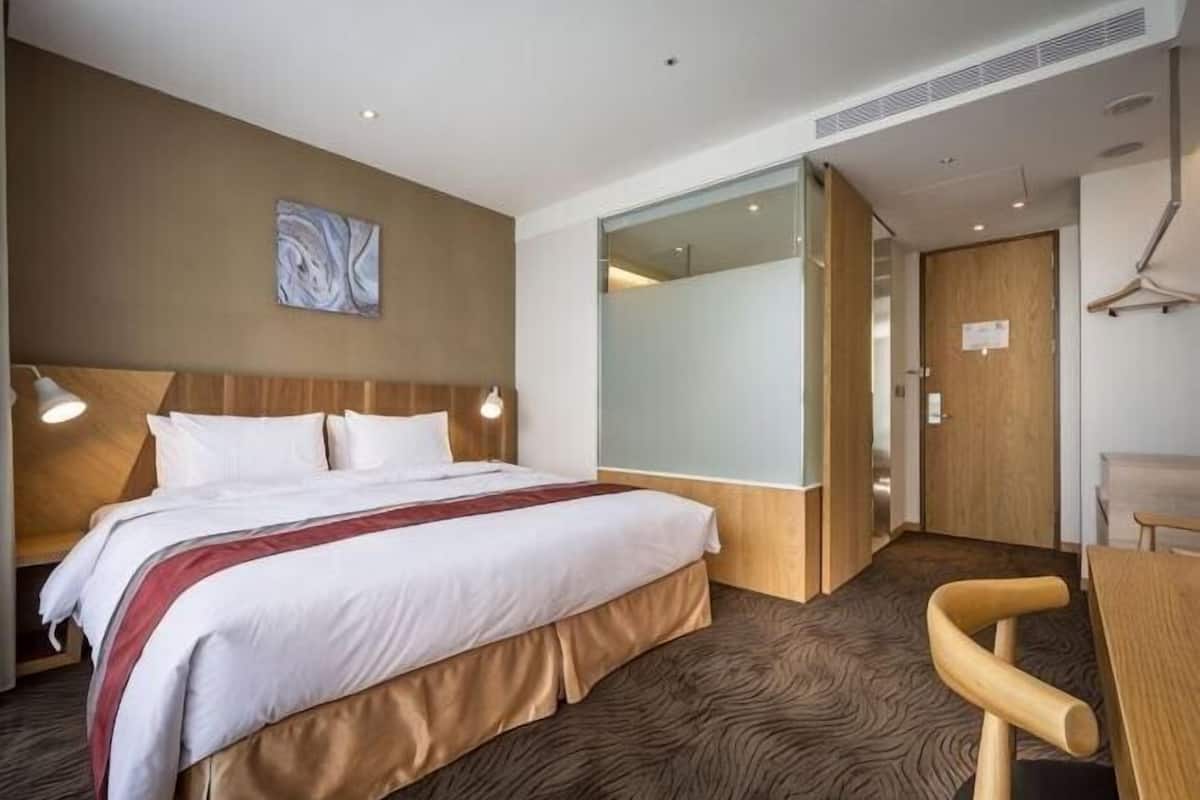Secretária, Wi-fi grátis, roupa de cama fornecida 