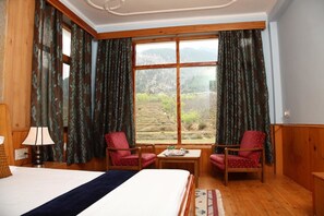 Quarto Clássico | 1 quarto, secretária, ferro/tábua de engomar, Wi-fi grátis