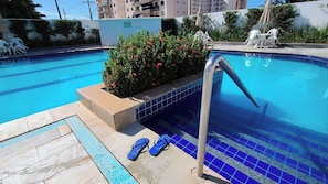 6 piscinas exteriores