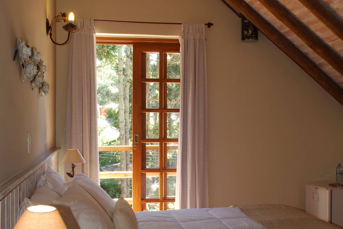 Apartamento Lodge Duplo Premium | 1 quarto, minibar, cofre no quarto, cortinas/cortinados opacos