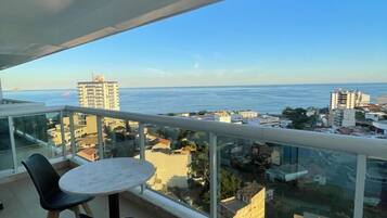 Suite, 1 cama de casal, pátio | Lanai (alpendre havaiano)