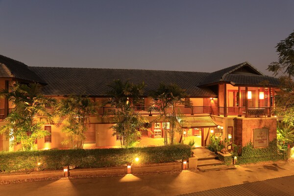 Baan La Poon Hotel - Mueang Lamphun District