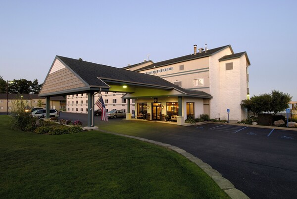 Dunes Waterfront Resort - Michigan