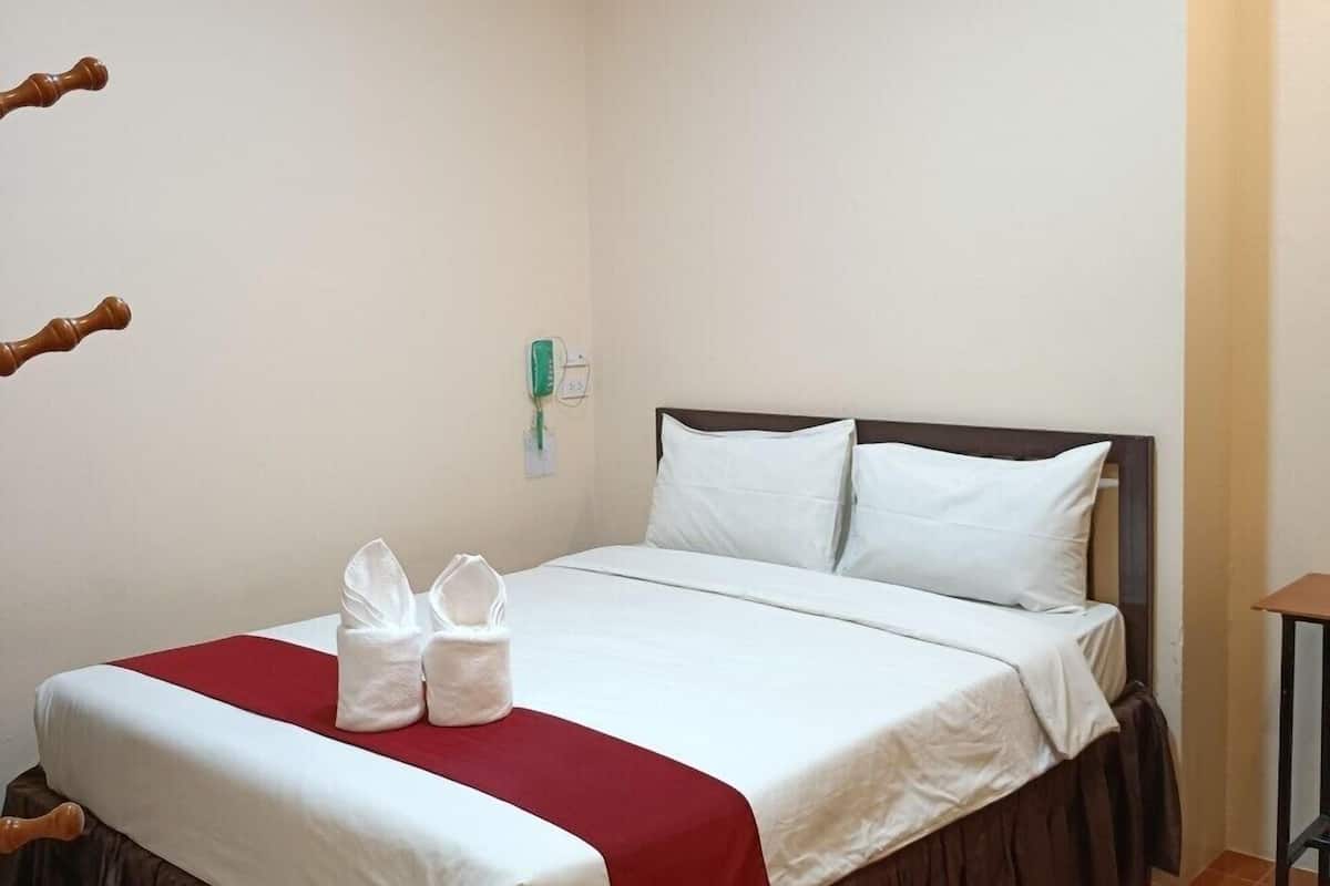 Quarto standard | Frigobar, escrivaninha, cortinas blackout, Wi-Fi de cortesia