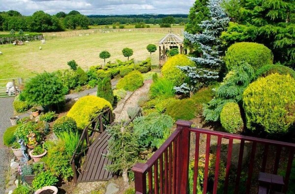 Ashcroft Farmhouse - Livingston