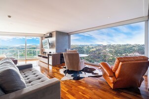 Suíte presidencial | Frigobar, cortinas blackout, Wi-Fi de cortesia, roupa de cama