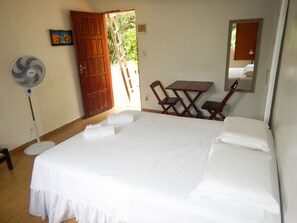 Standard DoubleRoom (1), 1 Queen Bed, Private Bathroom, Ocean View | Wi-fi grátis, roupa de cama fornecida
