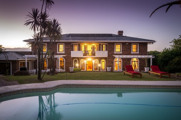 Boutique Villa Guesthouse - Somerset West