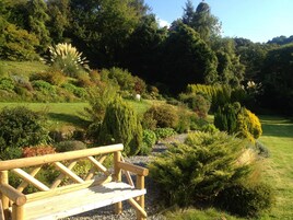 Área para churrascos e piqueniques