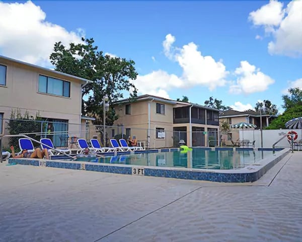 Beautiful 1 Bedroom Unit At Resort, Sleeps 4 - Florida