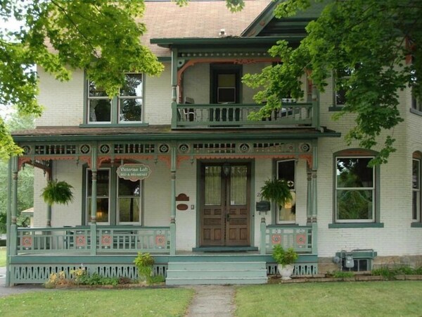 Victorian Loft B & B - DuBois, PA