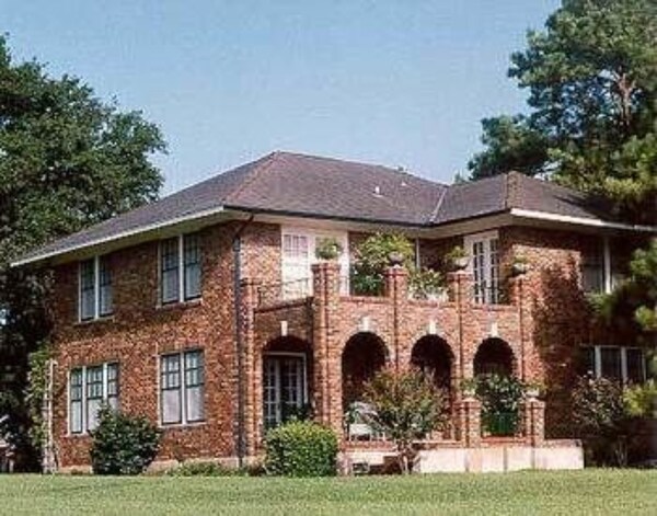 Far View - A Bed & Breakfast Estate - Brenham