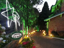 Fachada da propriedade