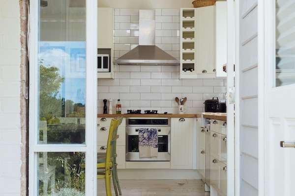 Casa de campo, 3 quartos | Cozinha privada | Geladeira grande, micro-ondas, fogão, cooktop