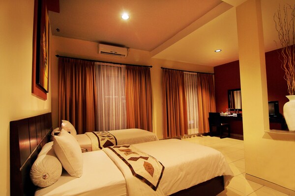 Puri Chorus Hotel - Yogyakarta