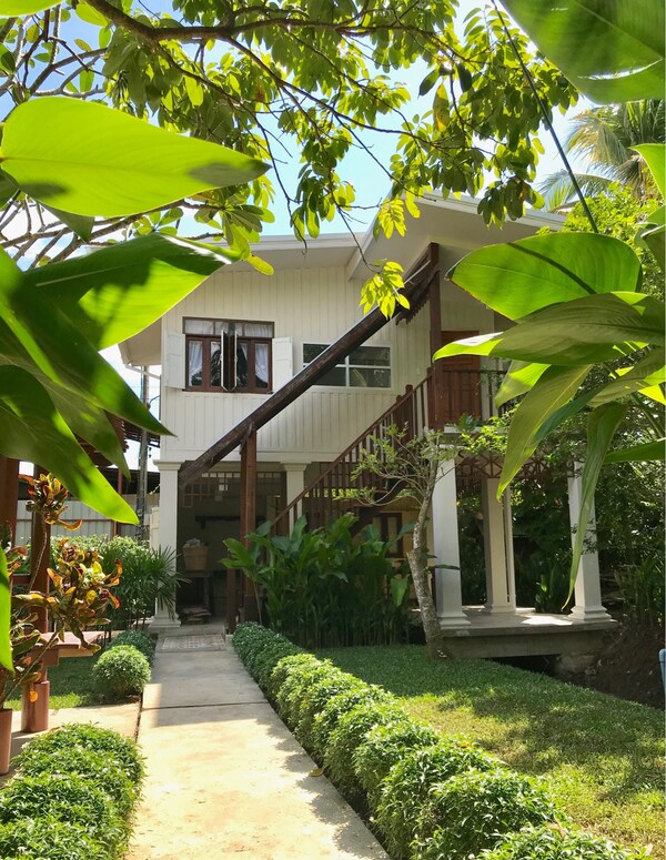 Baan Suan Amphawa - Ratchaburi