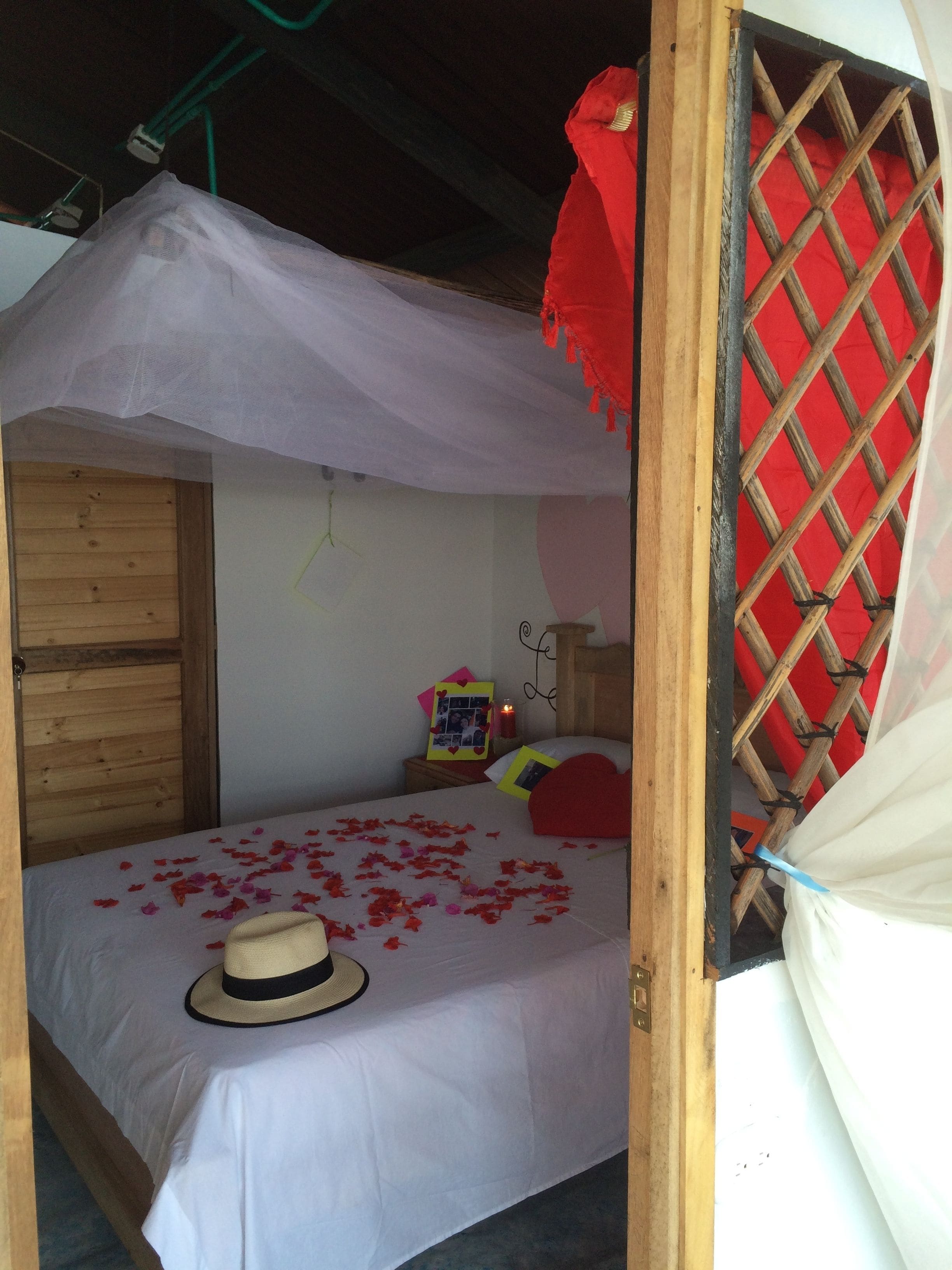 Quarto casal exclusivo | Cofres nos quartos, Wi-Fi de cortesia, roupa de cama