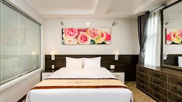 Quarto (VIP ) | Cofres nos quartos, escrivaninha, quartos à prova de som