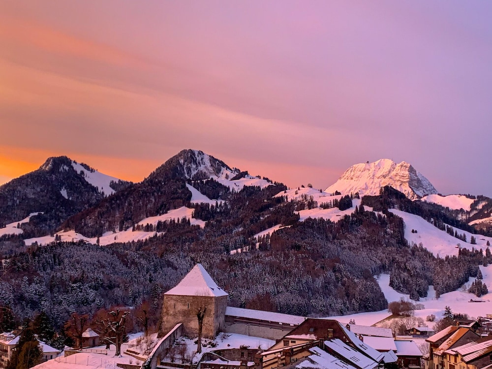 Au Soleil De Gruyères Chez Chantal - Suiza