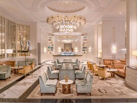 7 restaurantes, cozinha local e internacional 