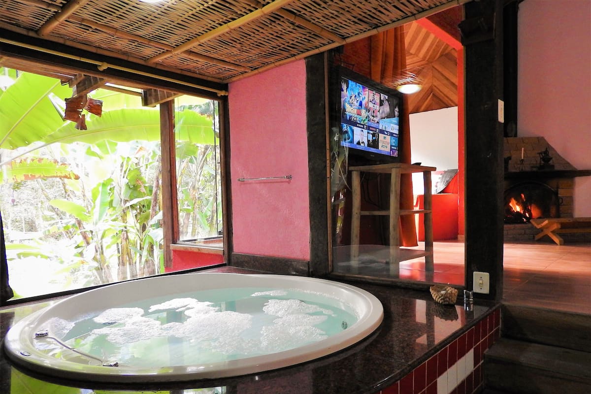 Chalé Tradicional, vista para o jardim | 1 quarto, minibar, Wi-fi grátis