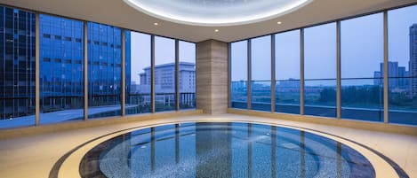 Piscina interior