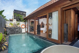 Villa Deluxe, vista para a piscina | Vista do quarto