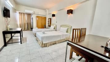 Quarto duplo luxo | Wi-Fi de cortesia, roupa de cama