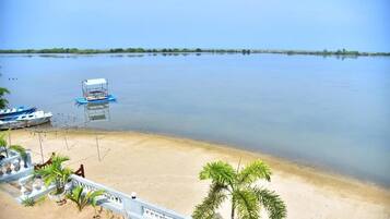 Quarto Triplo Superior (With Sea View) | Vista do quarto