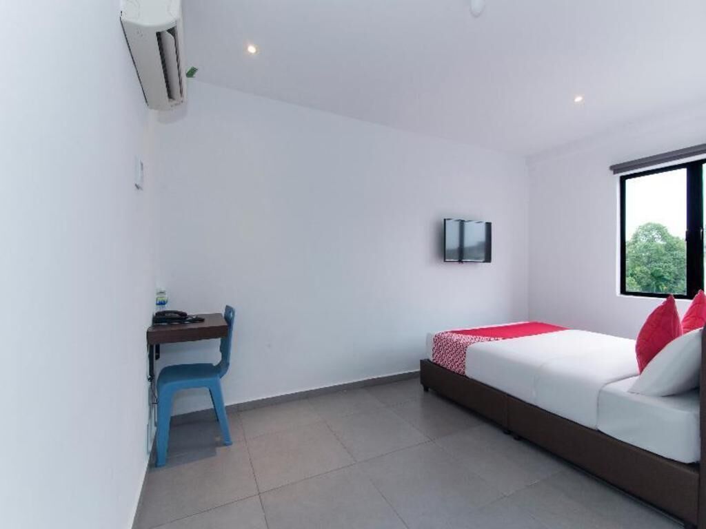 Secretária, Wi-fi grátis, roupa de cama fornecida 