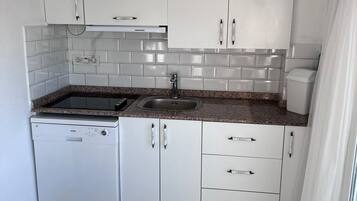 Deluxe Penthouse, Non Smoking, Sea View | Cozinha privada