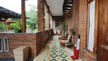 Quarto Twin Deluxe | Terraço/pátio interior