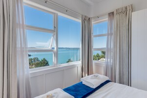 Chalé Panorâmico | 1 quarto, roupa de alta qualidade, com mobília individualizada 