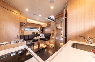 Casa Móvel de Luxo, 2 quartos, vista para o mar, no edifício anexo | Roupa de alta qualidade, cofre no quarto, Wi-fi grátis 