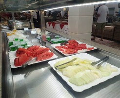 Café da manhã continental todos os dias (BRL 43.00 por pessoa) 