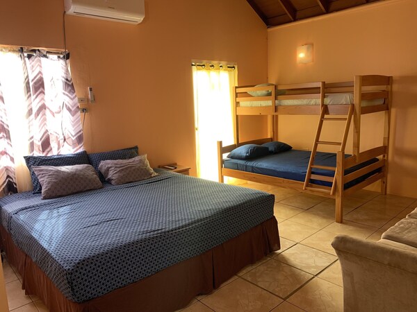 Bagos Eco Retreat & Cafe - Tobago