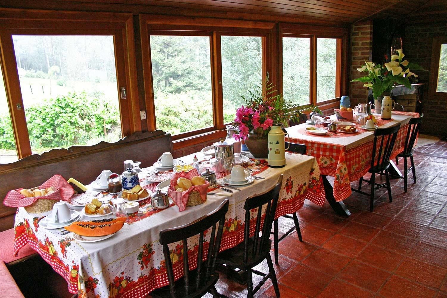 Pequeno-almoço tipo buffet diário incluído 