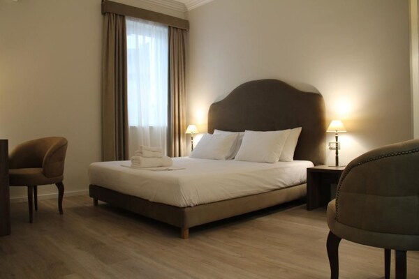 Hermes Tirana Hotel - Tirana