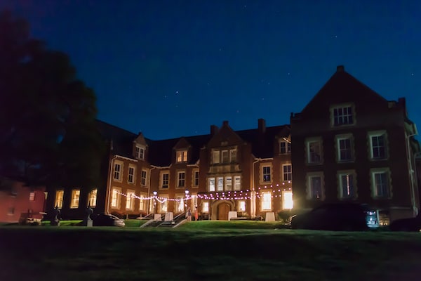 The Inn At Belvoir Winery - Liberty, MO