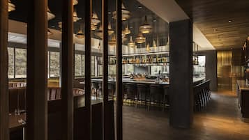 3 restaurantes, jantares servidos