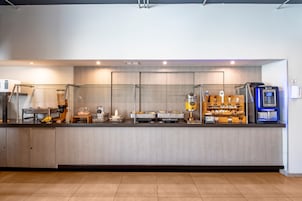 Café da manhã continental grátis todos os dias