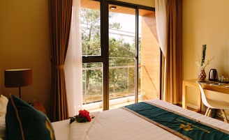 Suite, varanda | Vista do quarto
