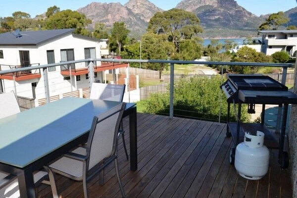 Pebble Shack - Coles Bay